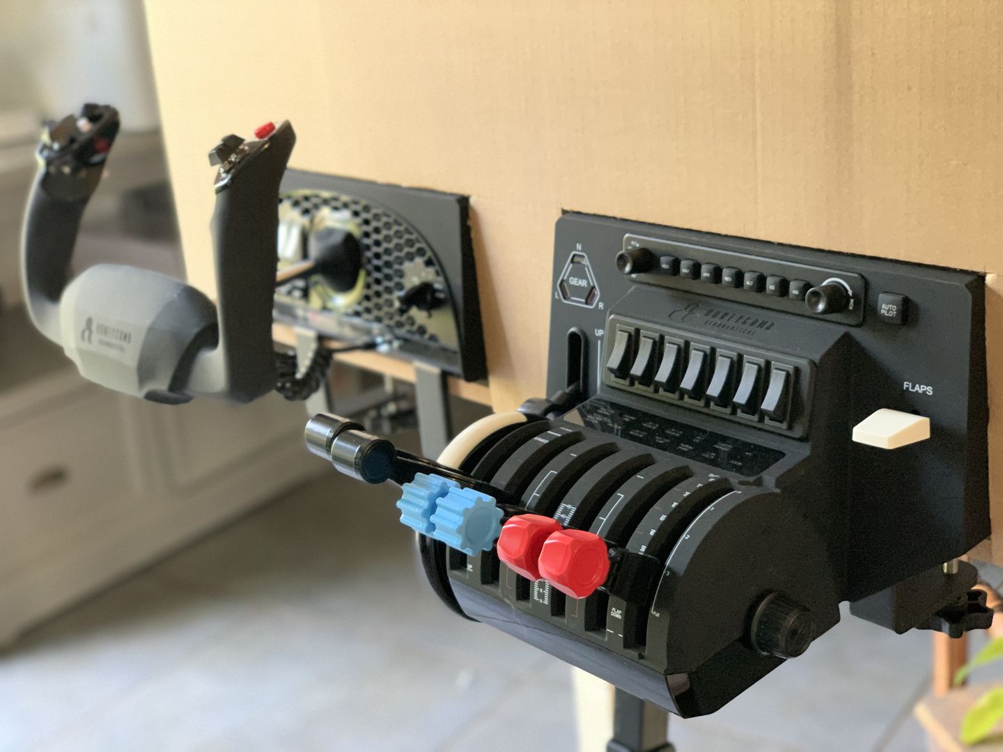 Upgrade PC et Mini-cockpit - My Cockpit 737