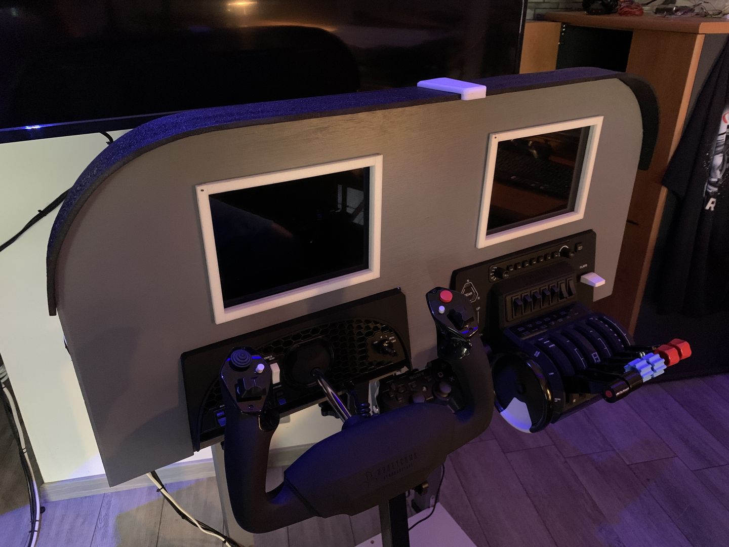 Upgrade PC et Mini-cockpit - My Cockpit 737